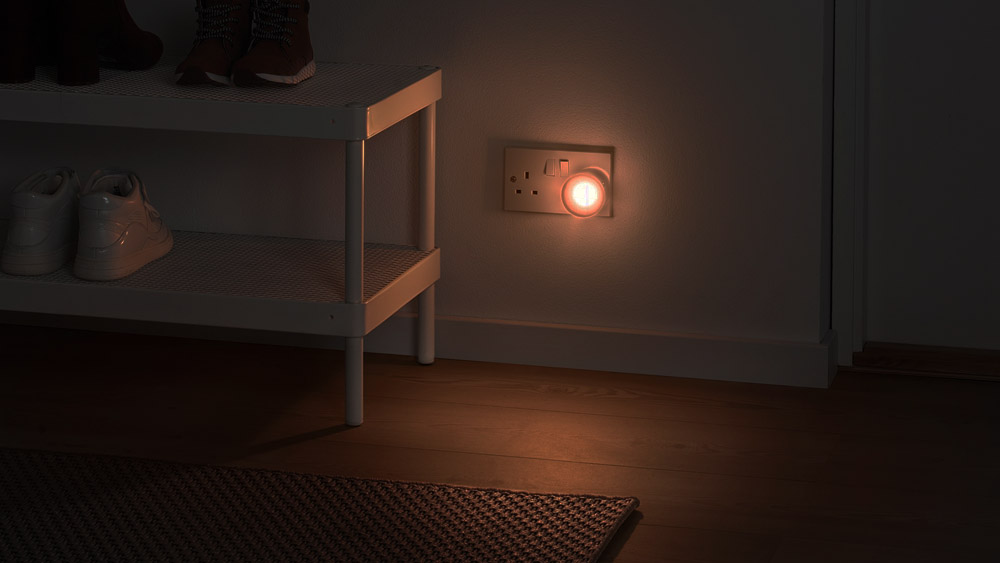 Should You Sleep With The Light On [Benefits of Night Lights] | LED ...